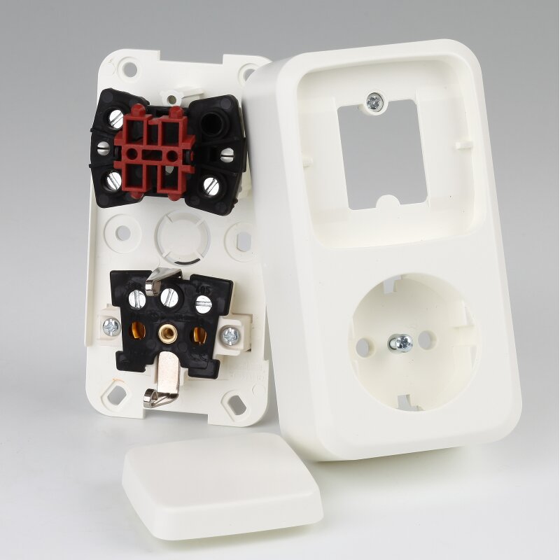 1-fach Steckdose mit Schalter 250V/16A – Weiß – Jetzt bei Radio Kölsc