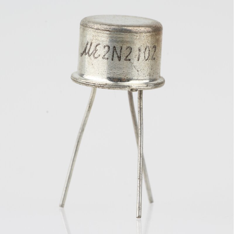 2N2102 Transistor TO-39 online in Hamburg kaufen