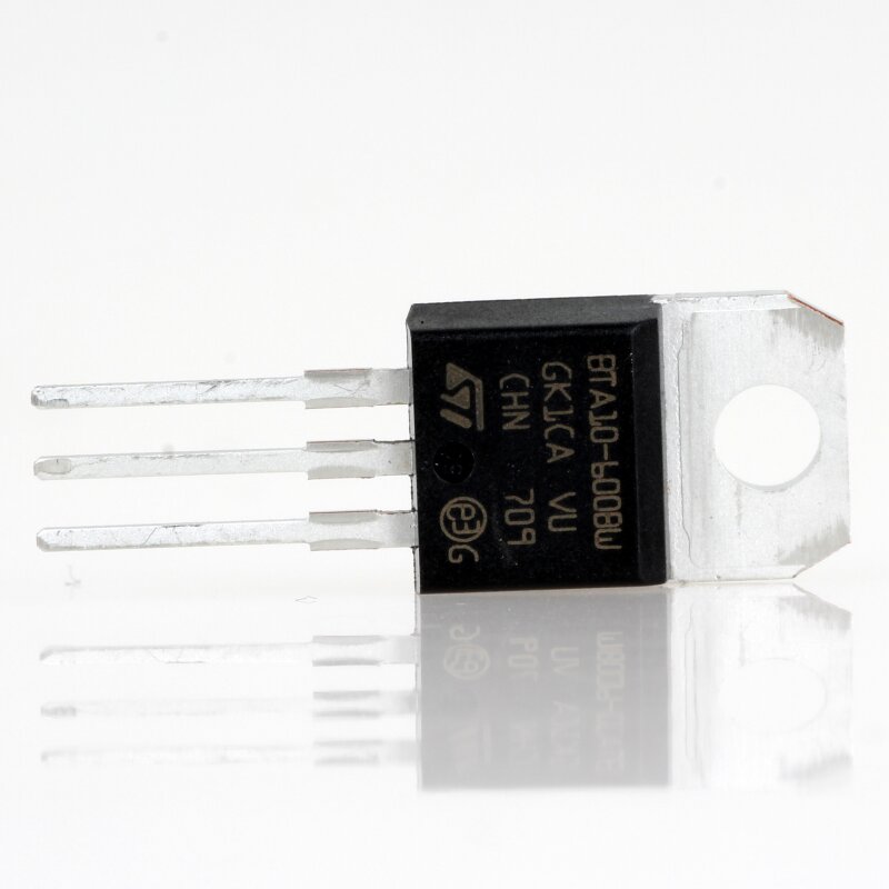 BTA10-600BWRG Triac TO-220 online kaufen